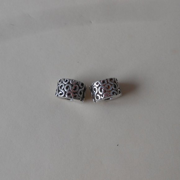 Pandora | Jewelry | Pandora Sterling Silver 2 Swirl Clip Charm | Poshmark